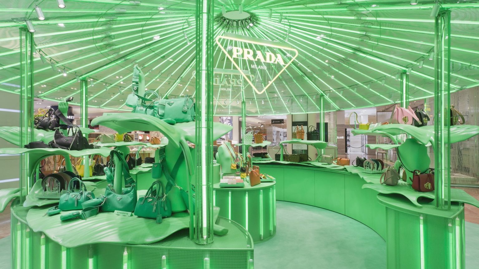 Prada takes shopping experience to the next level | Byzance